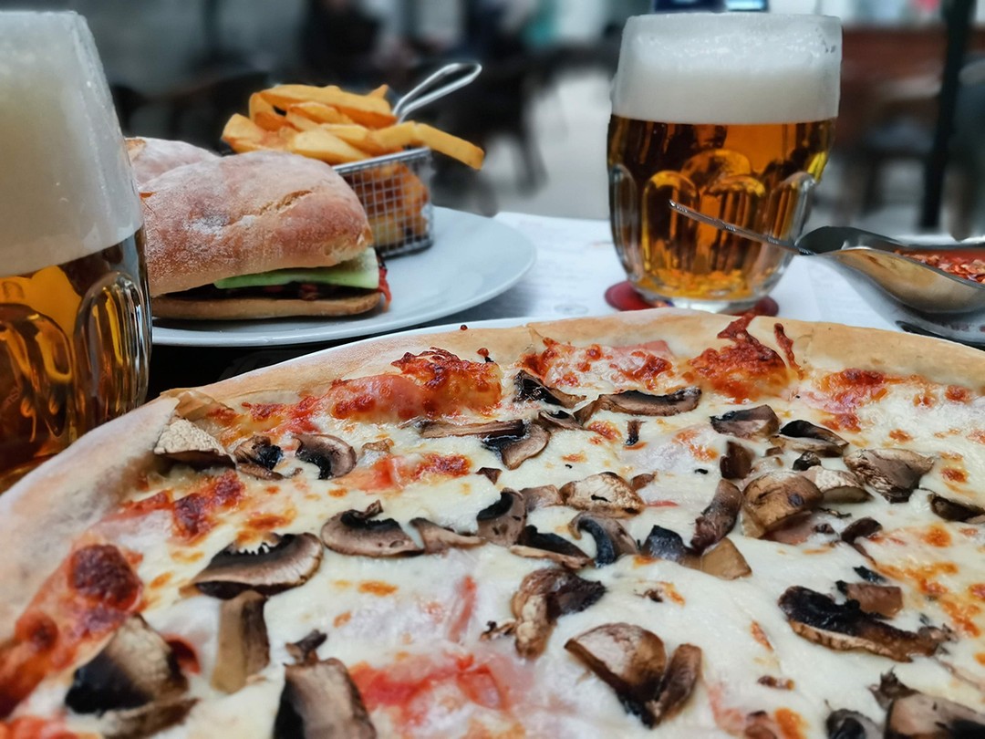 Bucharest Bars: Top 20 Places to Watch FIFA World Cup 2022 - Framey