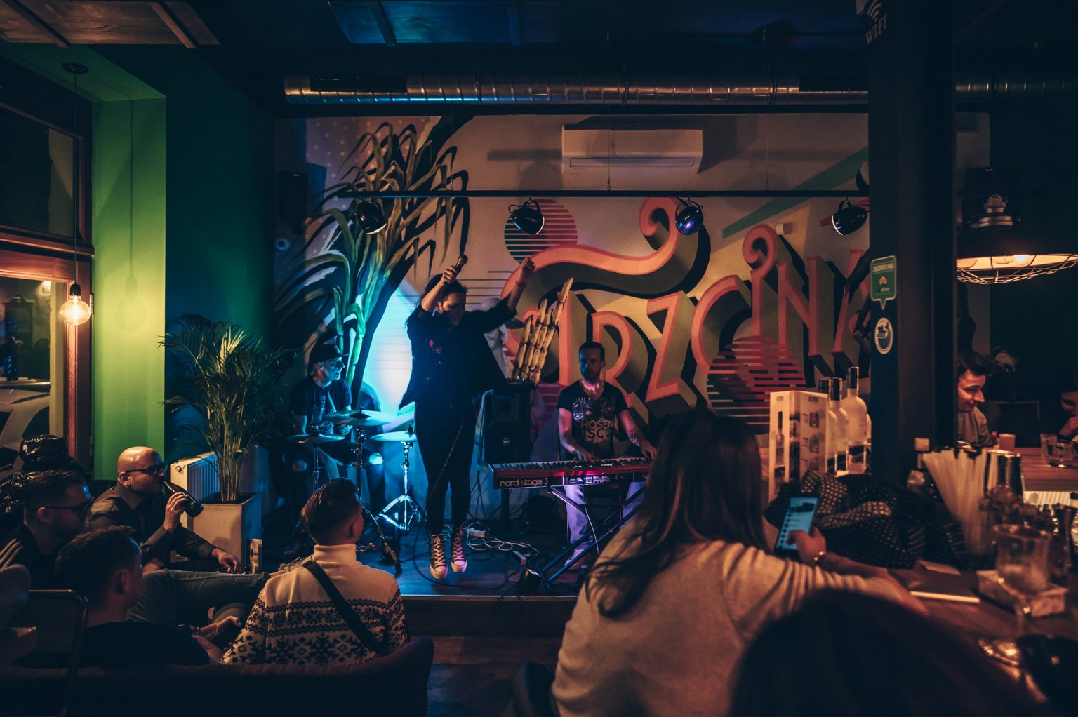 20 Nice Bars & Pubs in Kraków, Poland - Framey