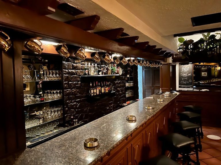 Egypt Nightlife: 20 Must-Visit Bars and Dance Clubs - Framey