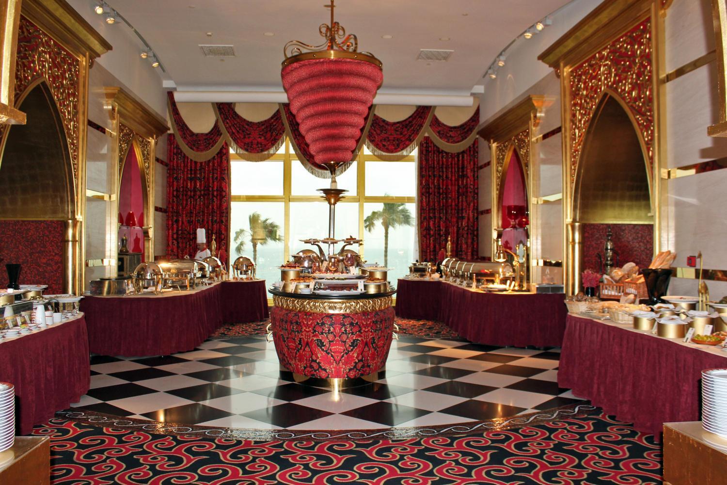 Where to Eat in Dubai - 30 of the Best Restaurants to Try Out - Framey