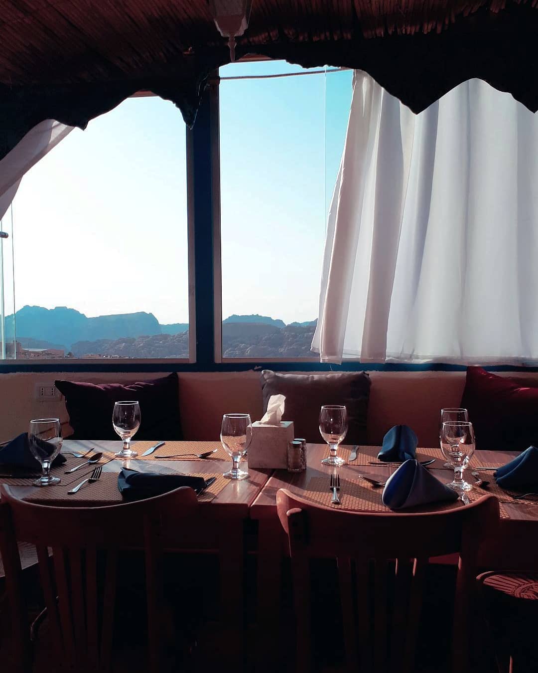 Top 20 Restaurants in Petra, Jordan: A Foodie’s Paradise - Framey