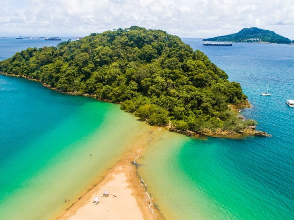 10 Perfect Islands in Panama For Your 2023 Tropical Retreat - Framey