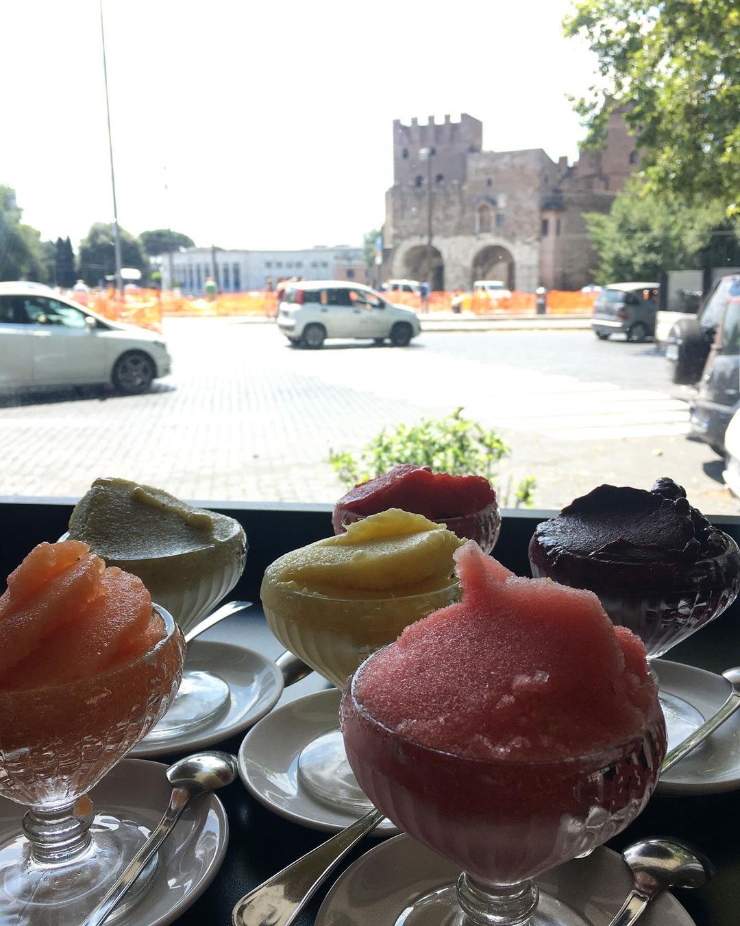 Top 10 Best Pet-Friendly Cafés and Restaurants in Rome - Framey