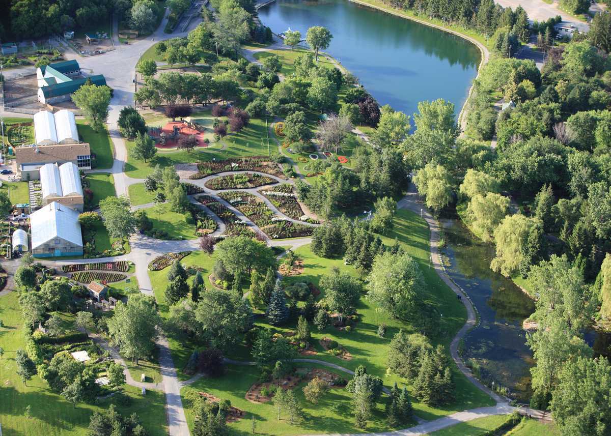 15 Things You Absolutely Must Visit in Montreal - Framey