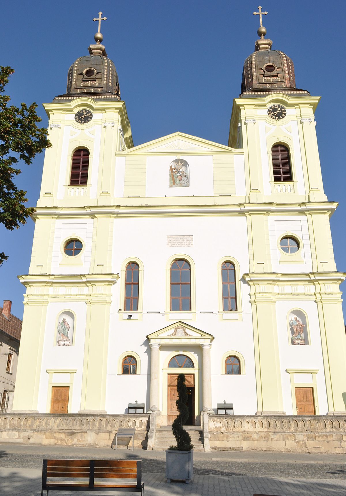 Top 15 Incredible Churches & Cathedrals in Romania - Framey Top 15 Incredible Churches & Cathedrals in Romania - Framey