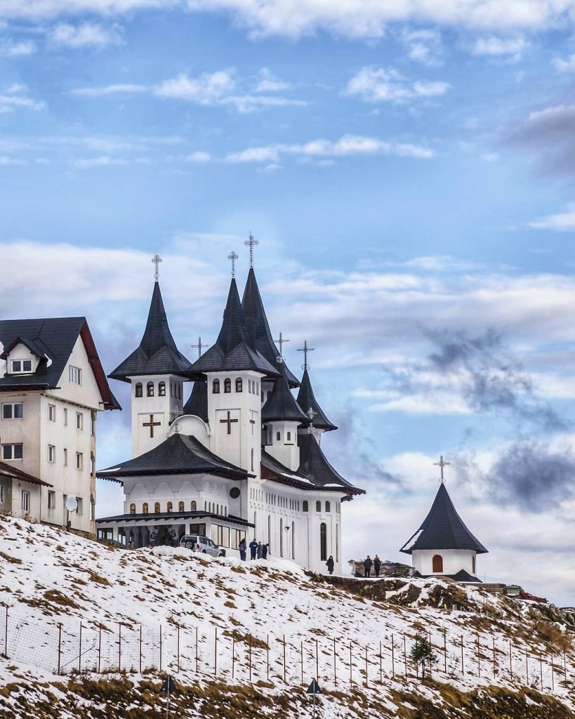 15 Most Beautiful Monasteries In Romania You Must Visit - Framey