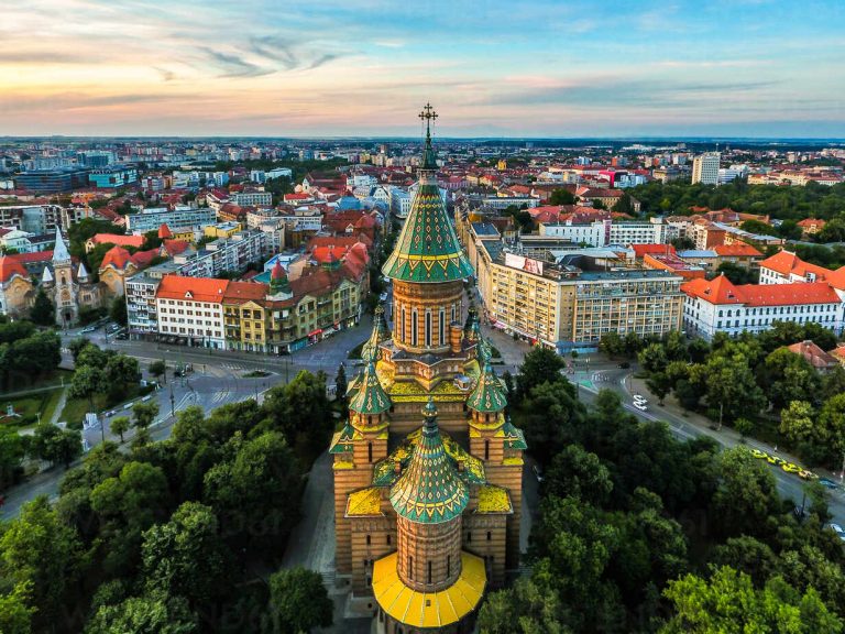 Top 15 Incredible Churches & Cathedrals in Romania - Framey