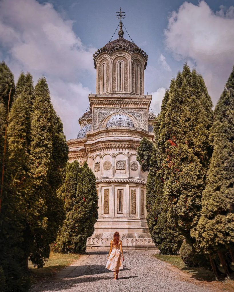15 Most Beautiful Monasteries In Romania You Must Visit - Framey