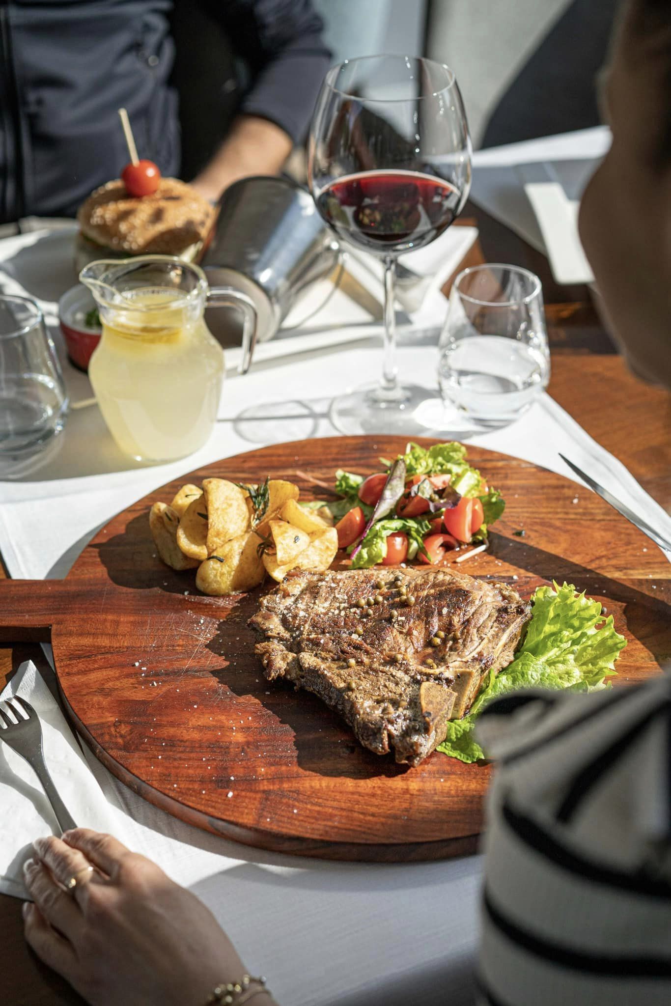 Top 20 Best Restaurants in Oradea for Brunch & Dinner - Framey