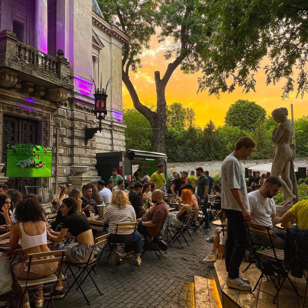 30 Best Terraces and Gardens in Bucharest - Summer 2023 - Framey