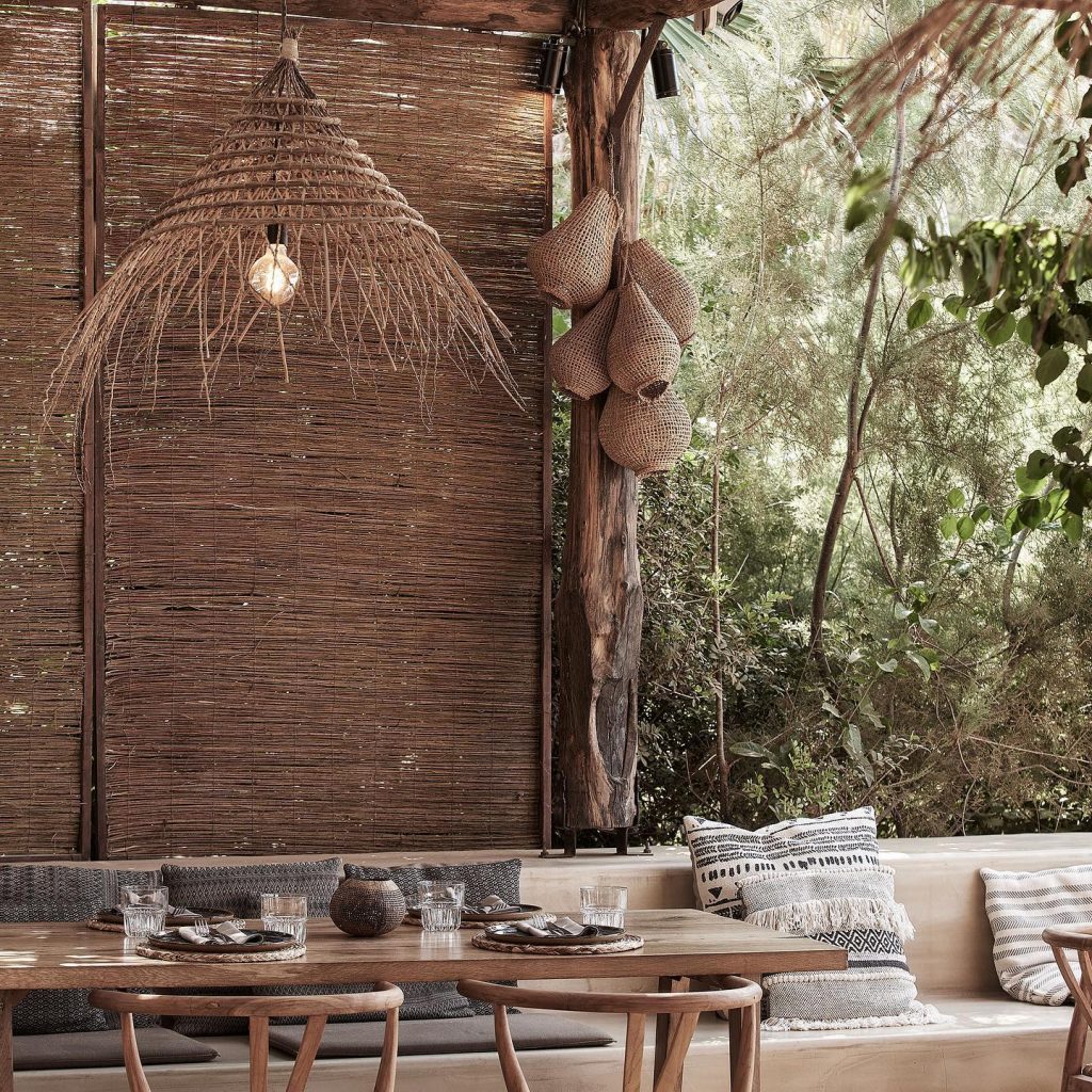 Best Beach Restaurants in Europe - 15 Exquisite Dining Spots with Sea ...