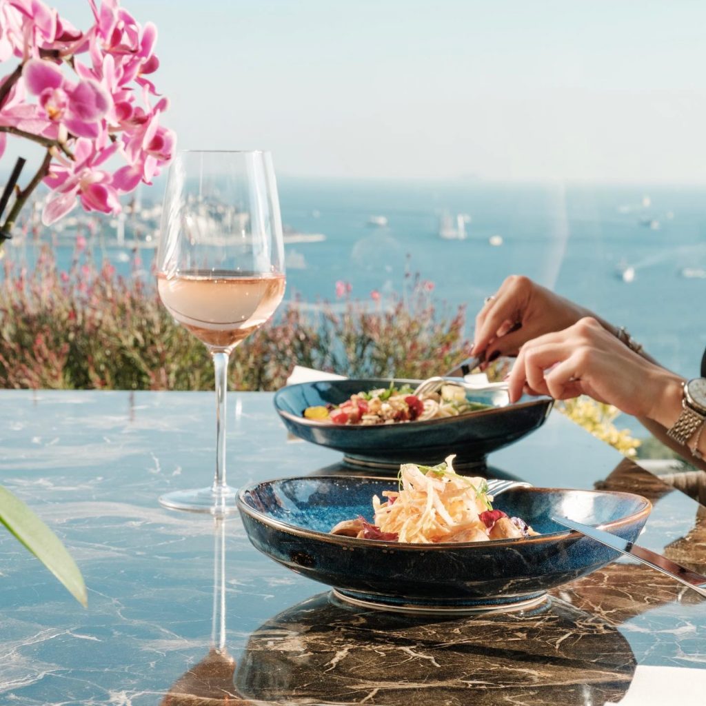 Best Restaurants with Bosphorus Views - 10 Places to Eat in Istanbul ...