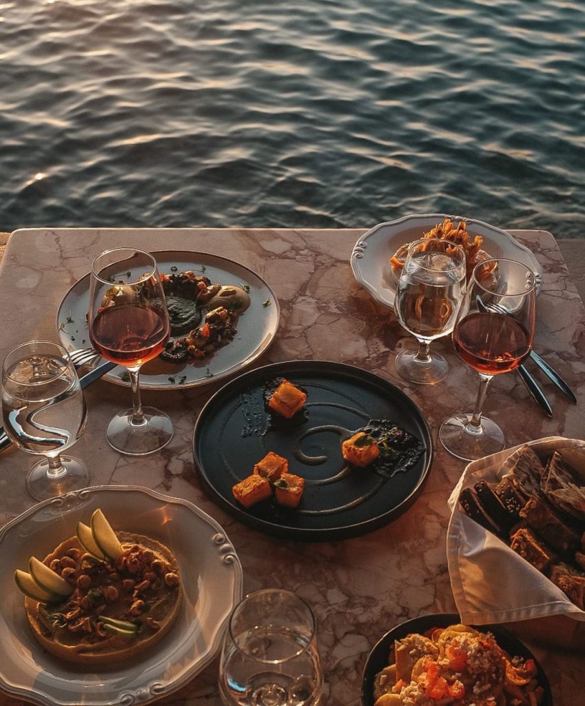 Chic Athens Riviera - Best Restaurants with a View - Framey