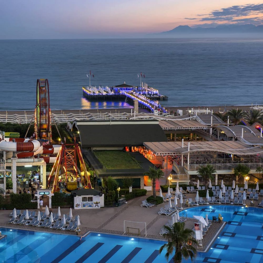 All-Inclusive Delights - Best Resorts in Turkey and Greece - Framey